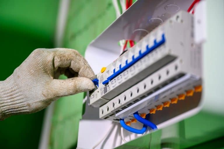 How To Fix Loose Circuit Breakers | ApplianceTeacher