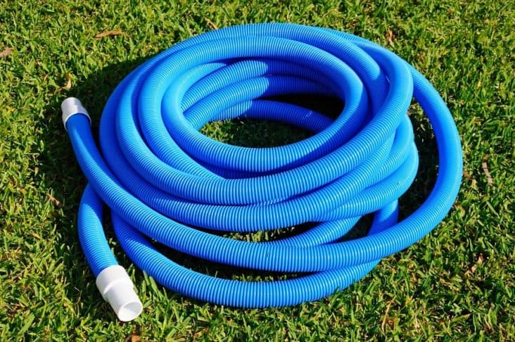 What Is the Right Pool Cleaner Hose Length? | ApplianceTeacher