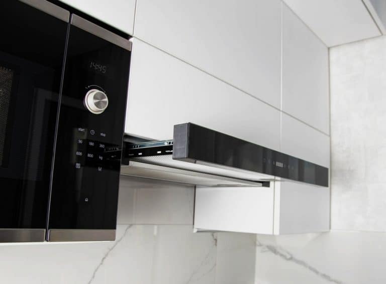 9 Reasons Why Microwave Fans Won't Turn Off (& Fixes) | ApplianceTeacher