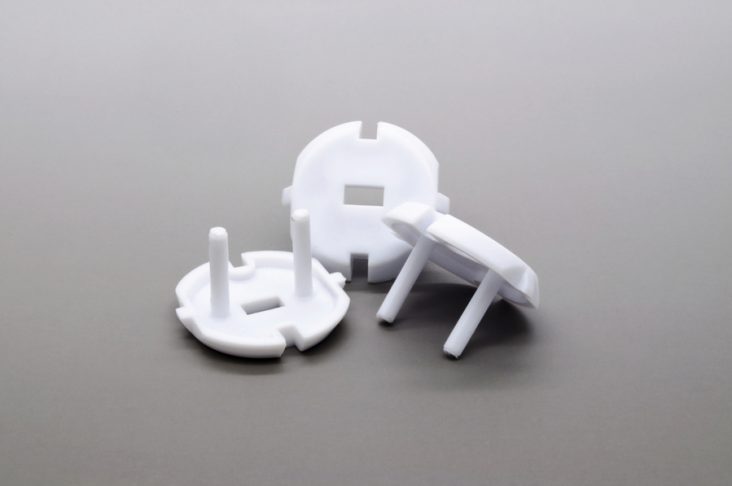 10 Ways To Protect Outdoor Outlets From Rain | ApplianceTeacher