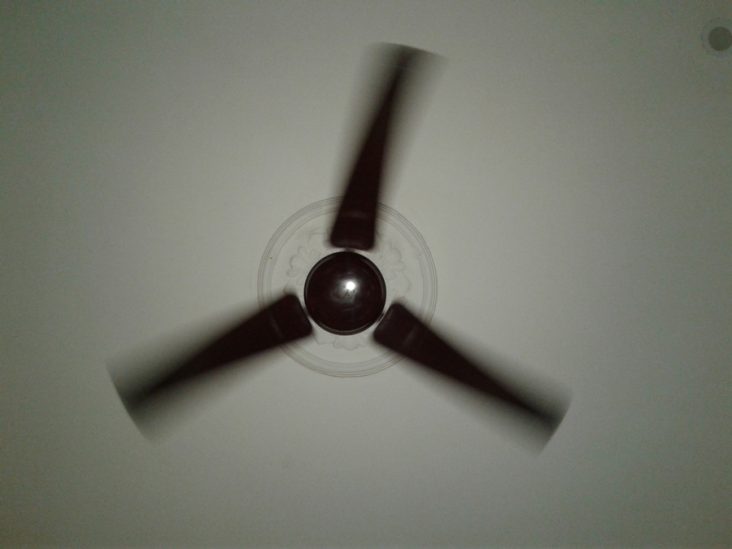 How To Reverse a Hampton Bay Ceiling Fan | ApplianceTeacher