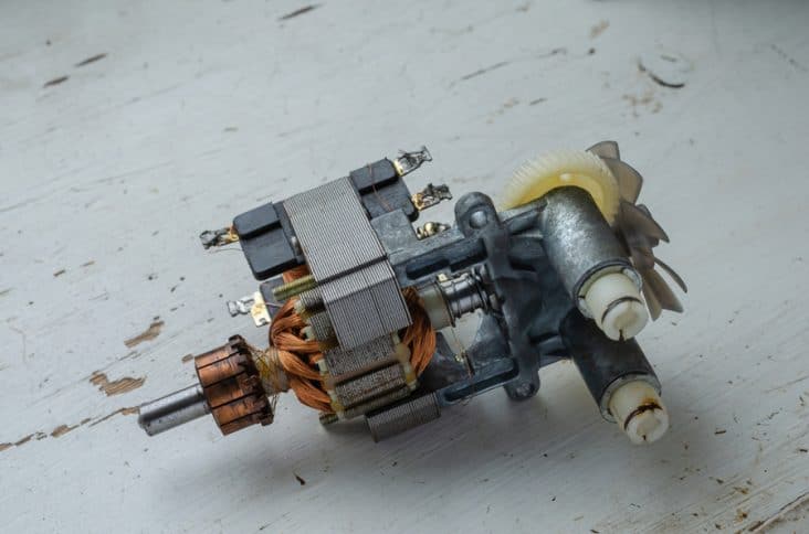 9 Reasons Why Microwave Fans Won't Turn Off (& Fixes) | ApplianceTeacher