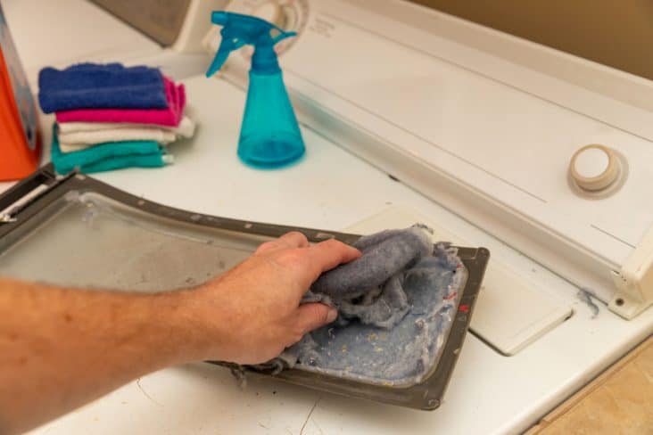 Why Your Laundry Room Is Covered in Lint? | ApplianceTeacher