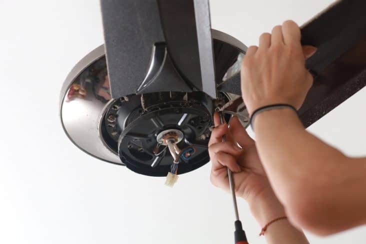 How To Reverse a Hampton Bay Ceiling Fan | ApplianceTeacher
