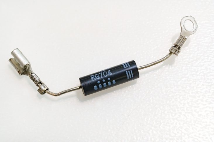 Reasons Why Your Microwave Is Making Noise (& How To Fix ...