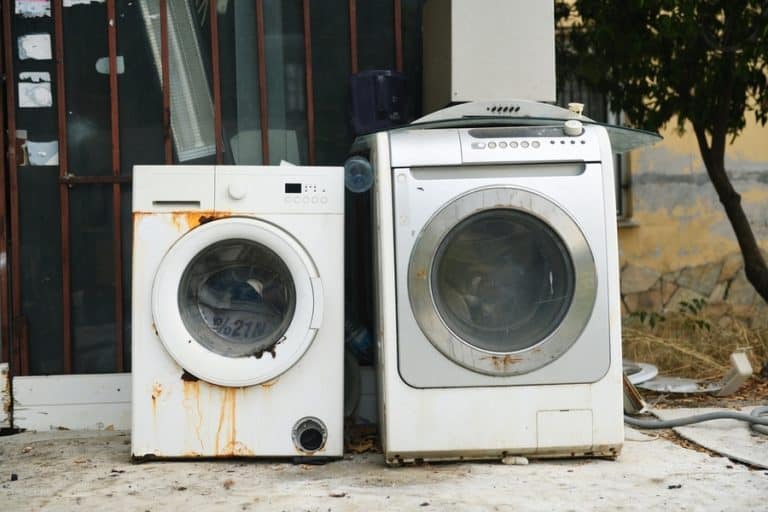 Does Fabric Softener Damage a Washing Machine? | ApplianceTeacher