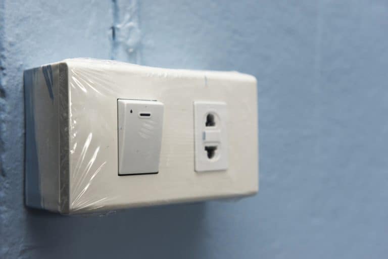 10 Ways To Protect Outdoor Outlets From Rain | ApplianceTeacher
