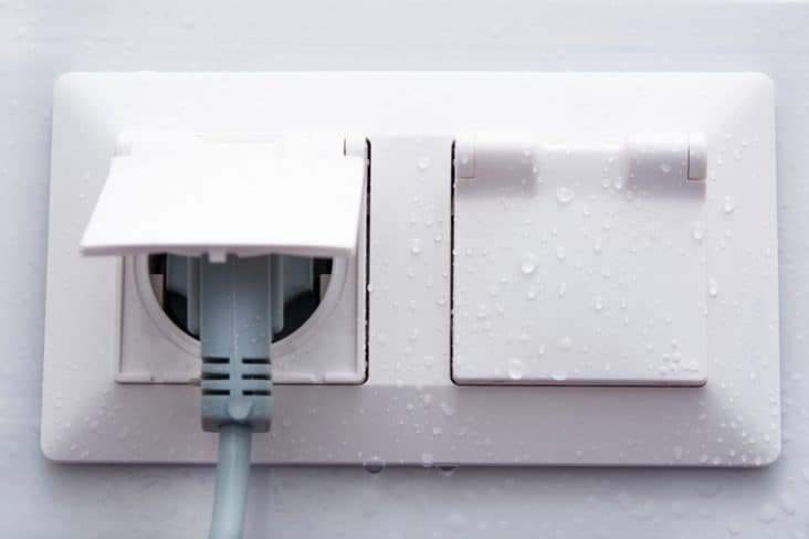 10 Ways To Protect Outdoor Outlets From Rain | ApplianceTeacher