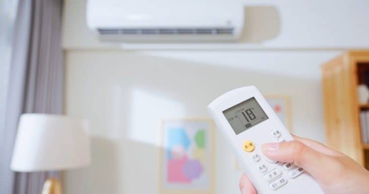 How To Fix E6 Error Code on Split AC | ApplianceTeacher