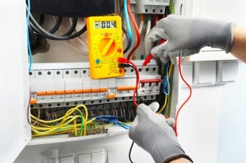 How To Test a Circuit Breaker | ApplianceTeacher