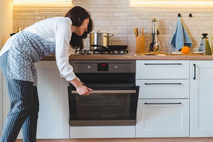 10 Oven and Stove-Top Safety Tips Every Cook Should Know | ApplianceTeacher