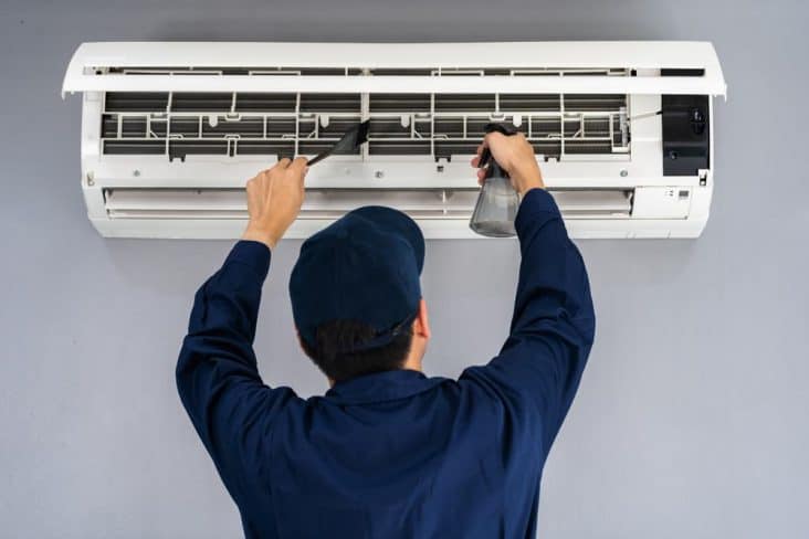 How Cold Is the Air from an Air Conditioner? | ApplianceTeacher