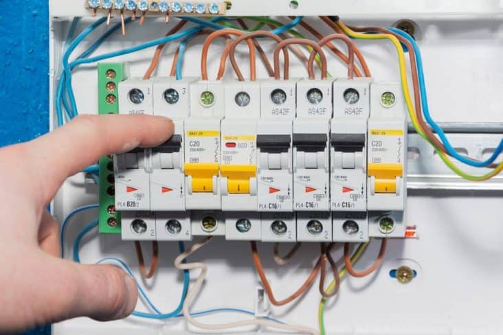 How To Install a Square D QO Circuit Breaker | ApplianceTeacher