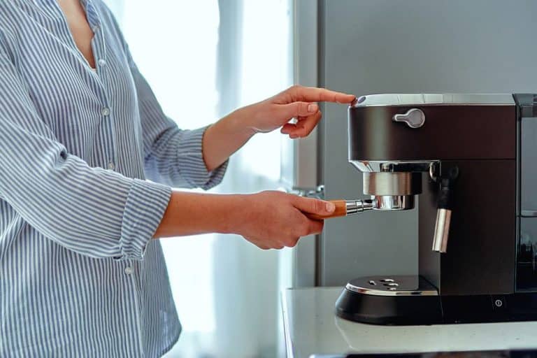How To Make a Vanilla Latte with an Espresso Machine | ApplianceTeacher